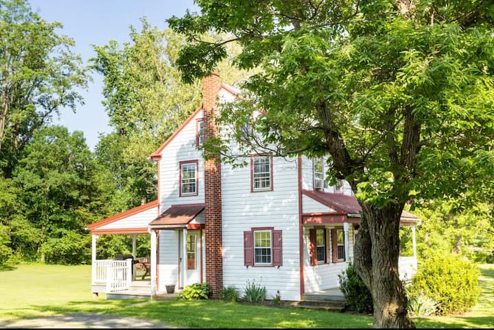 The Peaceful Creekside Cabin! - Lake Wynonah, Auburn