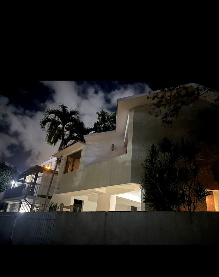 Large Two Story Near All Of  San Juan - Levittown