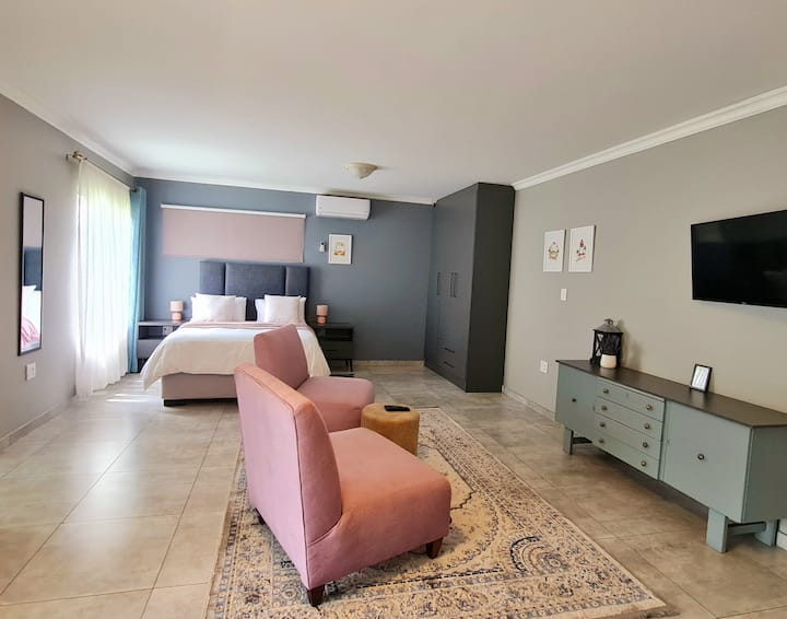 Bloom Guesthouse Room 3 - Tembisa