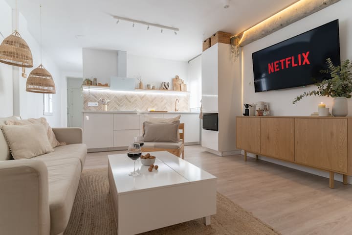 Spacious Boho-chic Apartment In Málaga Center - Málaga