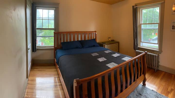 Peaceful Home To Share - Rhode Island