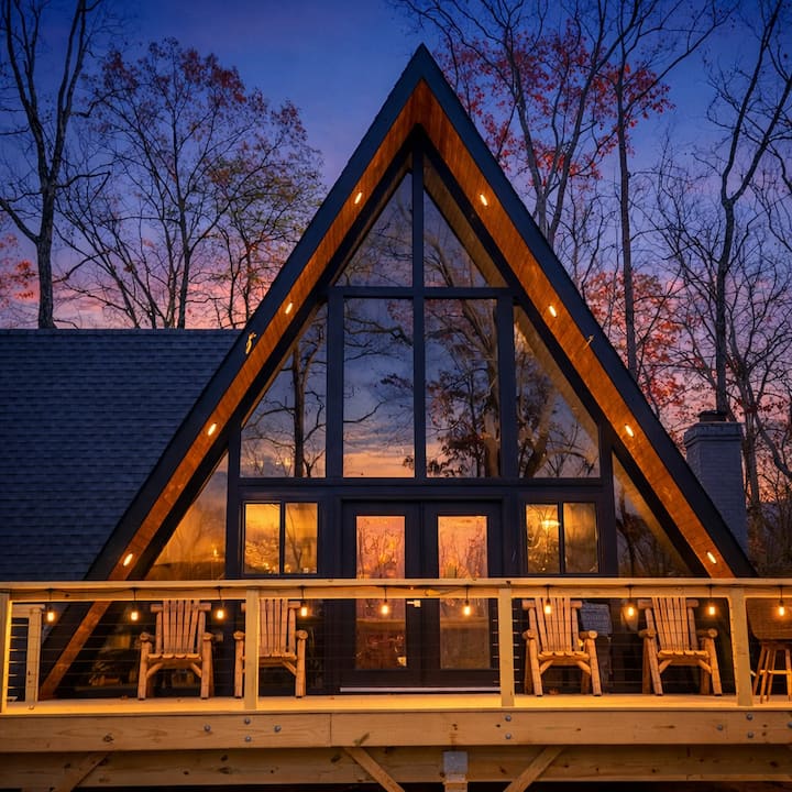 3 Levels *Luxury A-frame Cabin, Lake View/ Hot Tub - Sam Farm, Goldvein