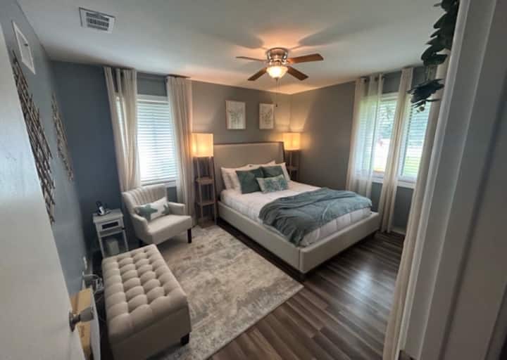 Cozy Home | Clean Air By Pureair |Tvs In Bedrooms - Brunswick, GA