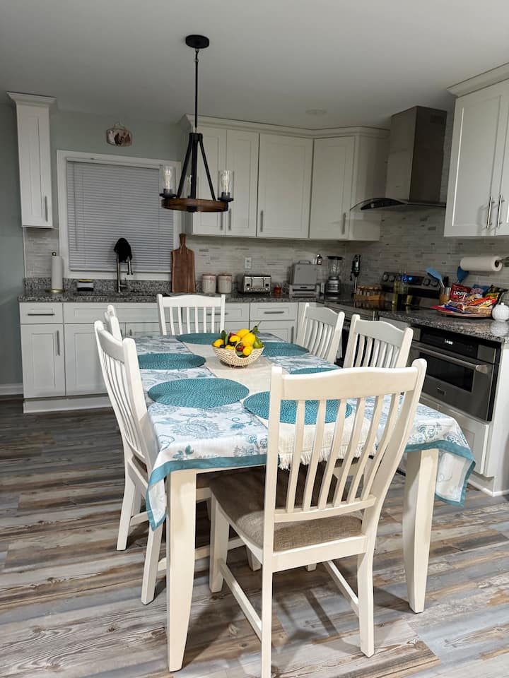 East Of Indy Home - Indianapolis, IN