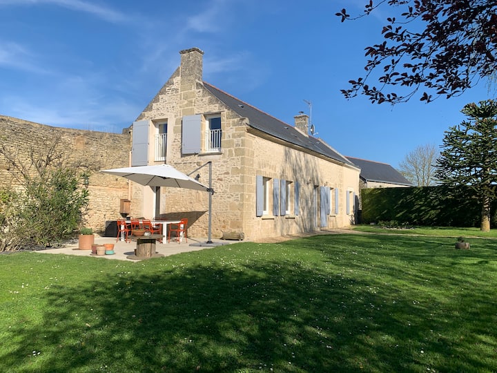 Fermette 1896
8 Pers.
Village Troglo Rochemenier - Maine-et-Loire