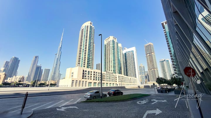 Urban Elegance: New Studio Near Dubai Mall & Burj - Dubai Airport (DXB) 