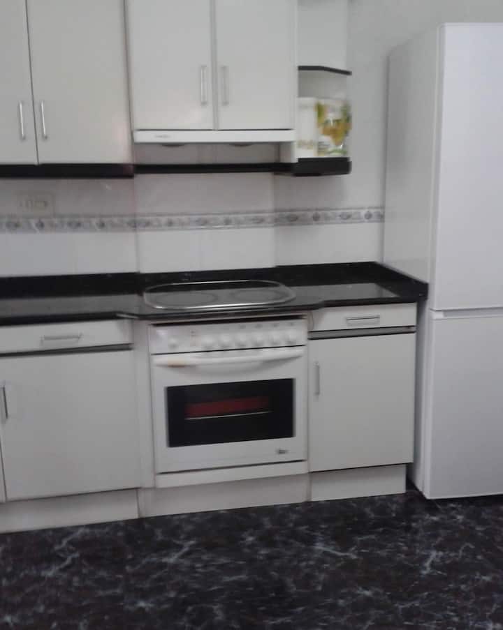 Habitación En Cerdanyola - Sabadell