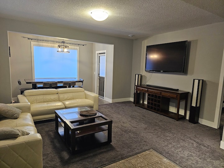 Teeter's Sweet, Suite! - Leduc