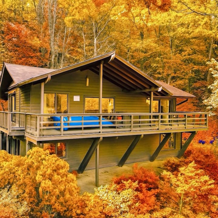 Breathtaking View, Cozy, Dog Friendly - Maggie Valley, NC