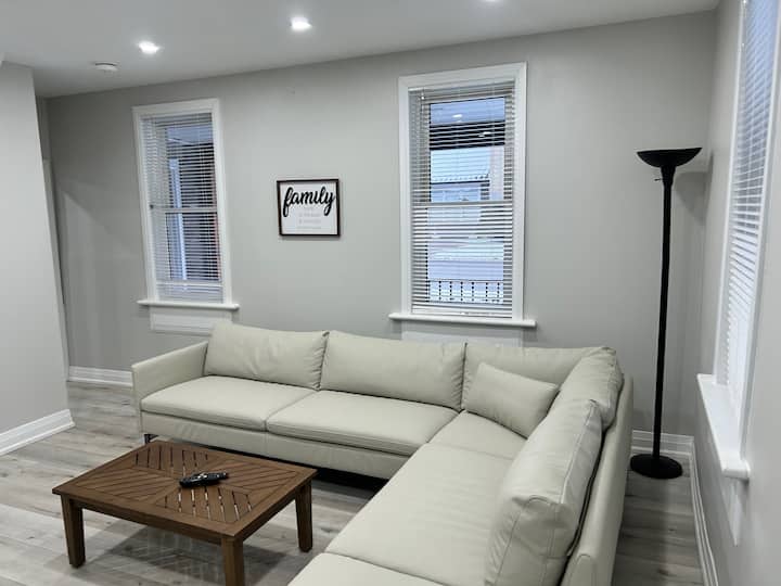 Huron Breeze Cottage – 4 Bedrooms - Port Elgin