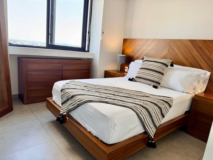 Lindo Cerca De Chapu-minerva-consulado Y Expo Gdl - Guadalajara, Mexico