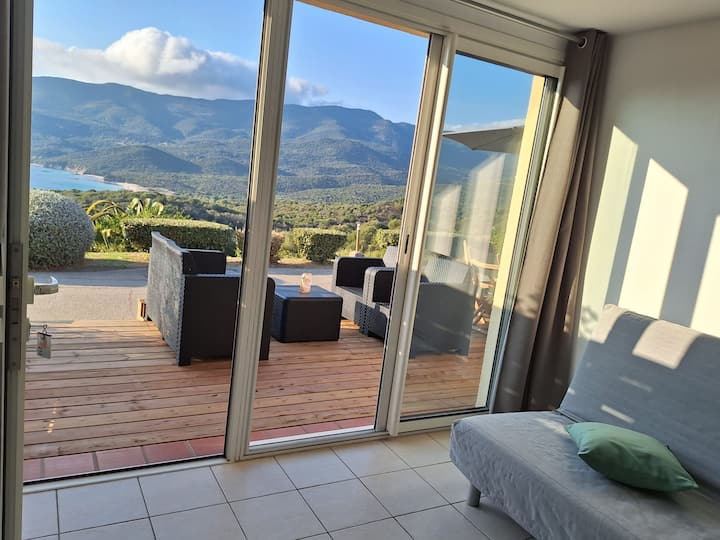 Petite Villa Style Paillote - Serra-di-Ferro
