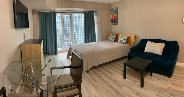 16 Eaton Center Yonge-dundas Square Studio Toronto - Toronto