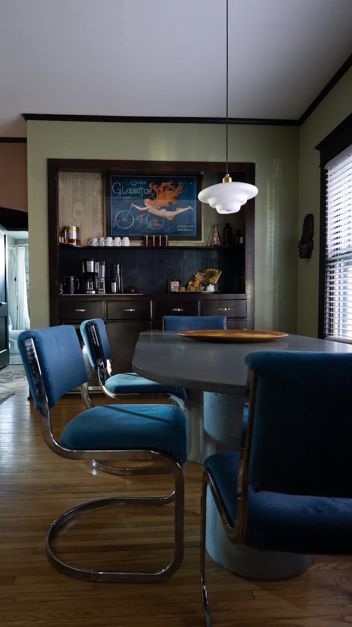 1920 Craftsman Charm • Prime Highlands Location - Louisville, KY