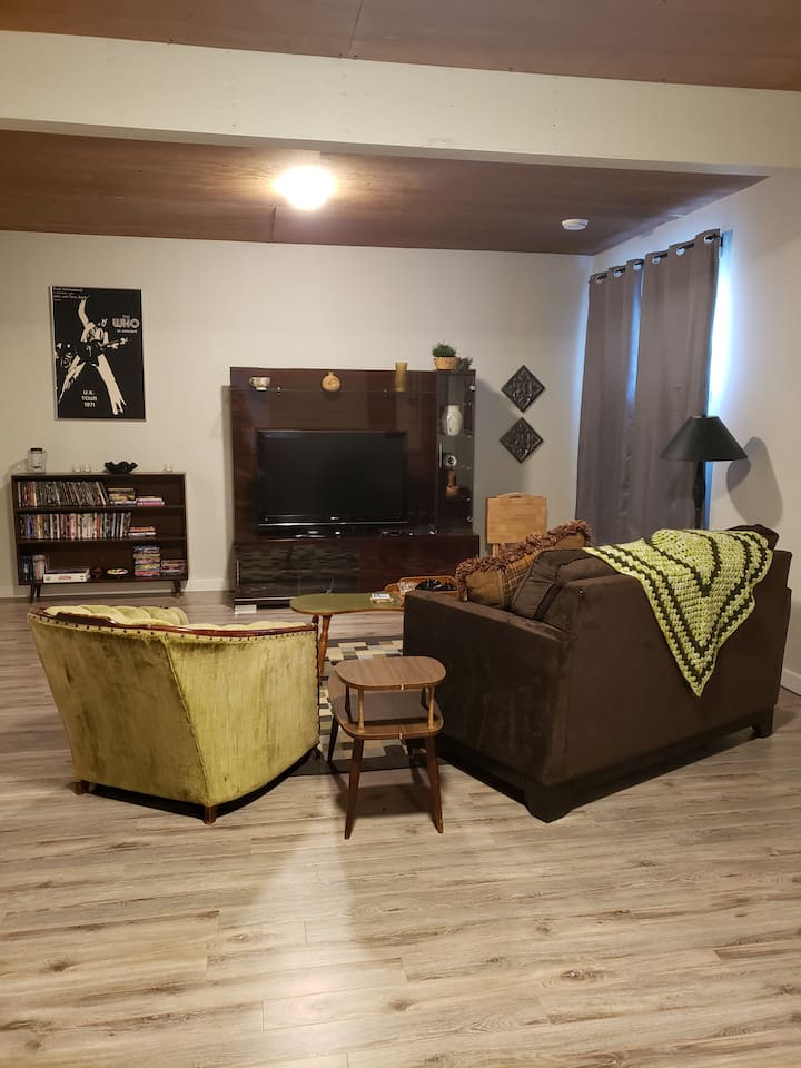 Spacious Family Suite - Hinton, AB, Canada