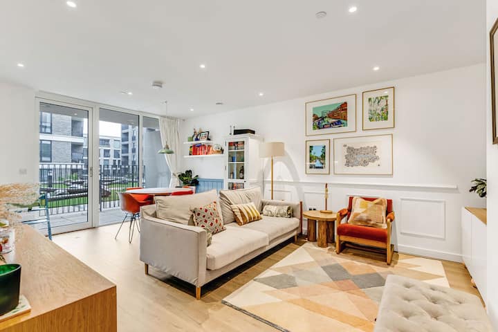 Spacious 3-bed Apartment In East London - Londres