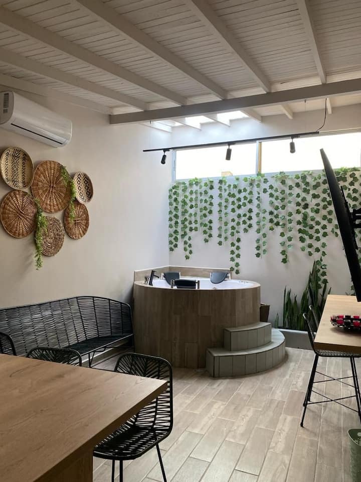 Boro House 6br W/4jacuzzis In Laureles - Medellín