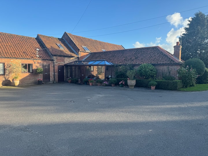 Spacious Lodge - Bar/snooker - Great For Parties! - Suffolk