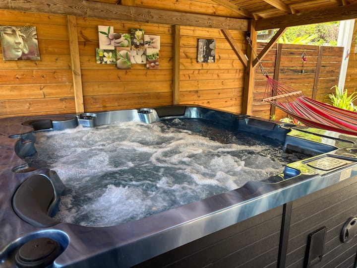 Gîte Colibri Avec Jacuzzi à 2min De La Plage - Deshaies
