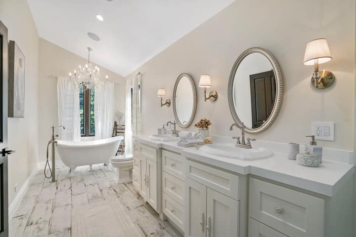 ৎ୭ Luxury Home In Peaceful Bel-airৎ୭5beds•jacuzzi• - Santa Monica, CA