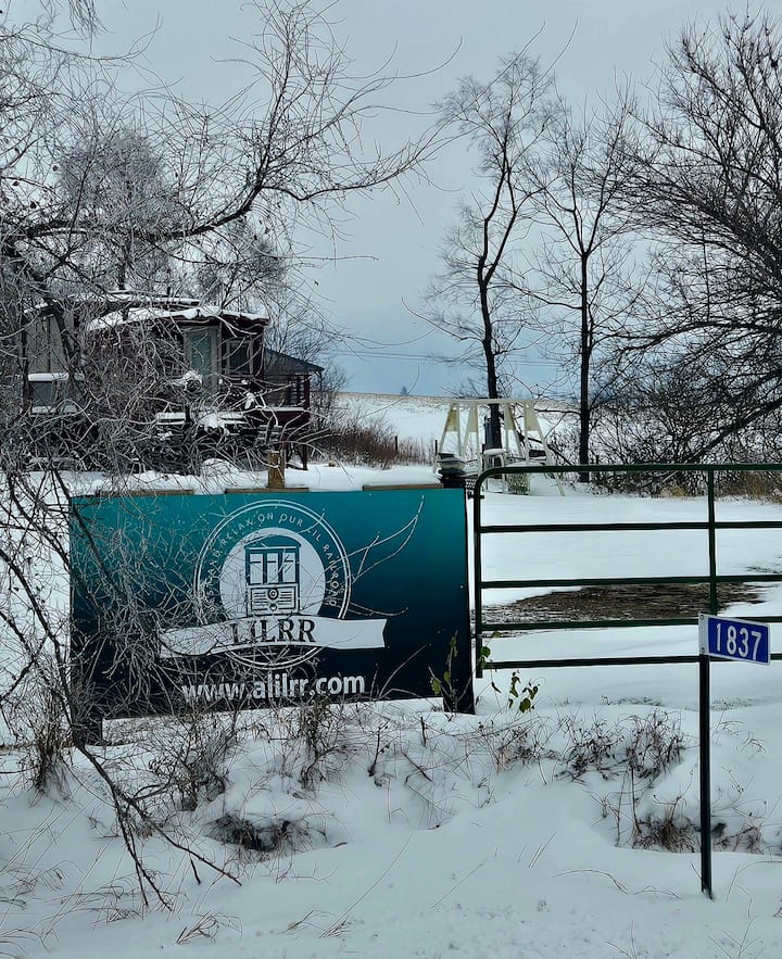 Family Fun Or Romantic Escape In A Unique Caboose! - 노르웨이