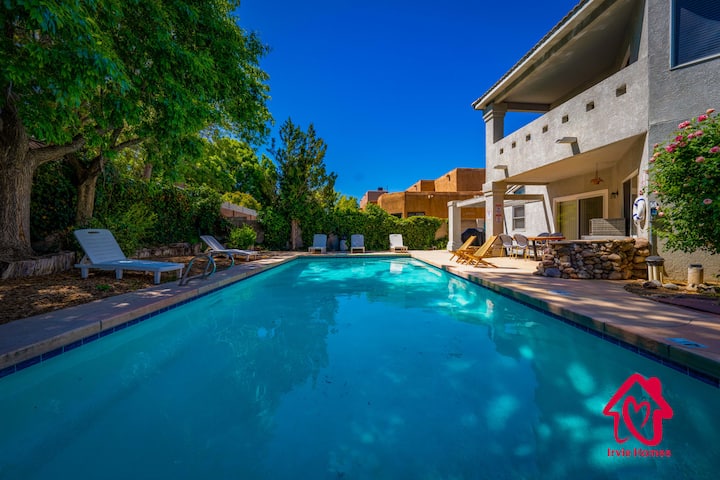Pueblo Moon W/ Pool - An Irvie Home - Albuquerque, NM