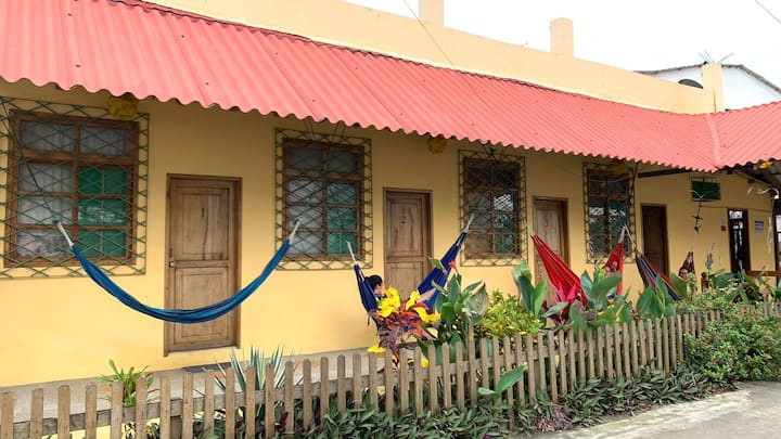 Alojamiento Grupal Suites - Ayangue