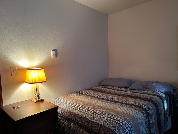 Pvt Bedroom In Apt - Port Orchard, WA