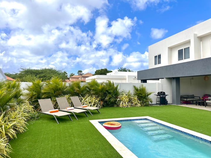 New 3br Townhouse W/private Pool - 3 Mins To Beach - Aruba