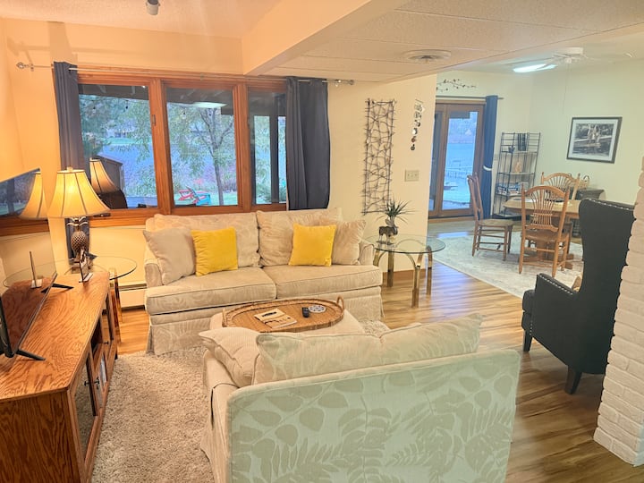 Bayside Retreat - Minnesota