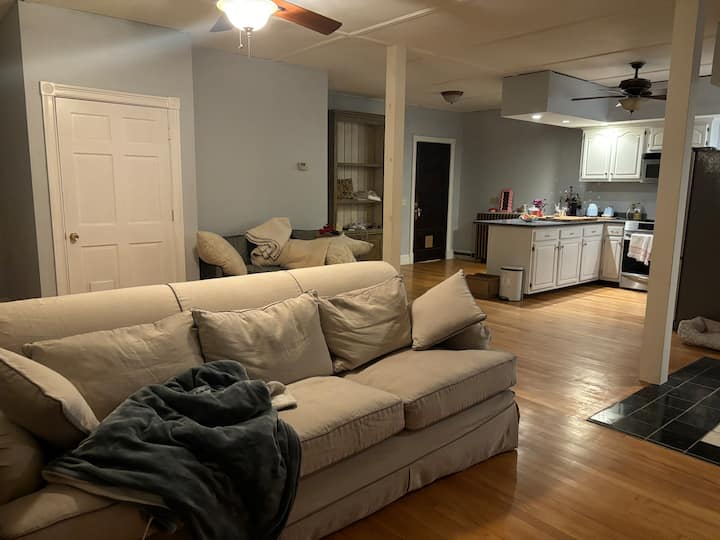West St Market Apartment - Rutland, VT