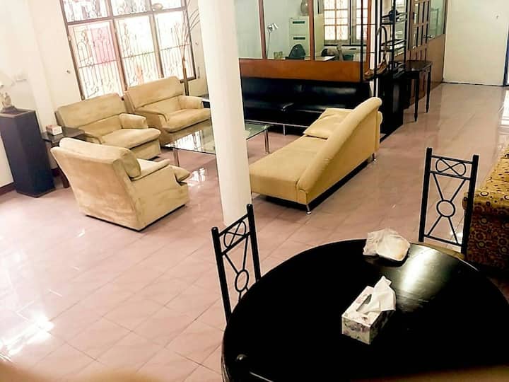 Home Relaxing Beach Bar Homestay - Min Buri