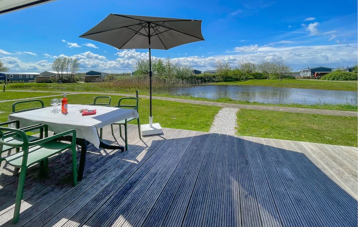 2 Bedroom Awesome Home In Lauwersoog - Schiermonnikoog