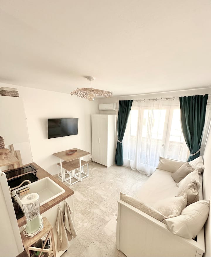 Appartement Cosy à 1 Min De La Plage Et Du Port - Bandol