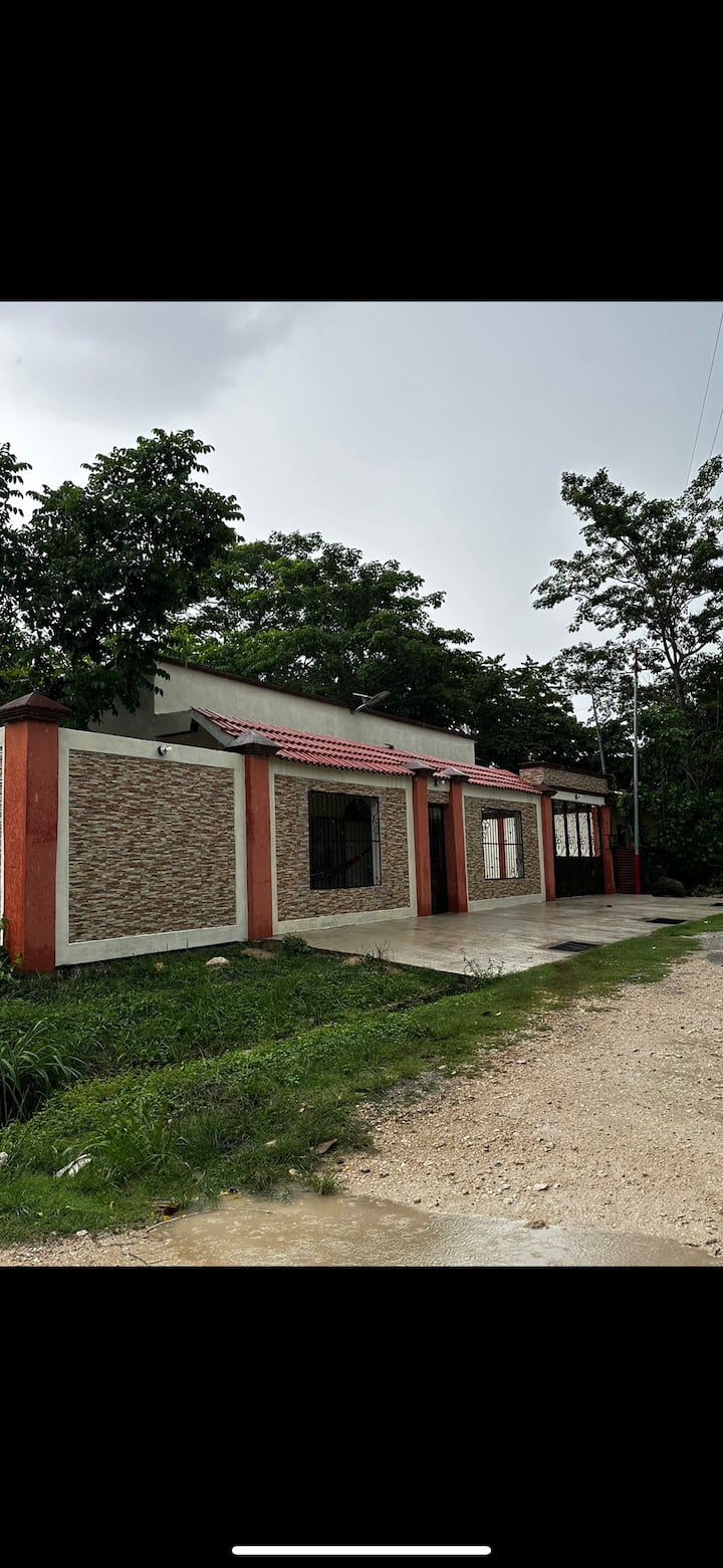 Bonita Y Cómoda Vivienda - San Benito