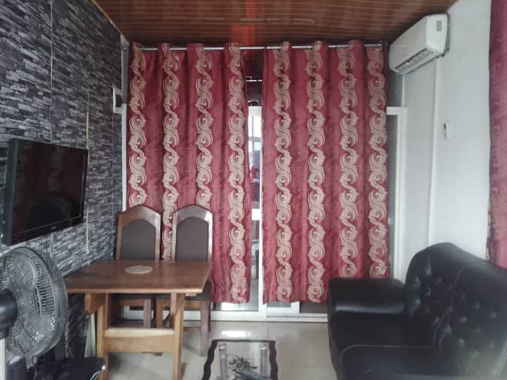 Petit Appartement N•5 à Righini - 金沙薩