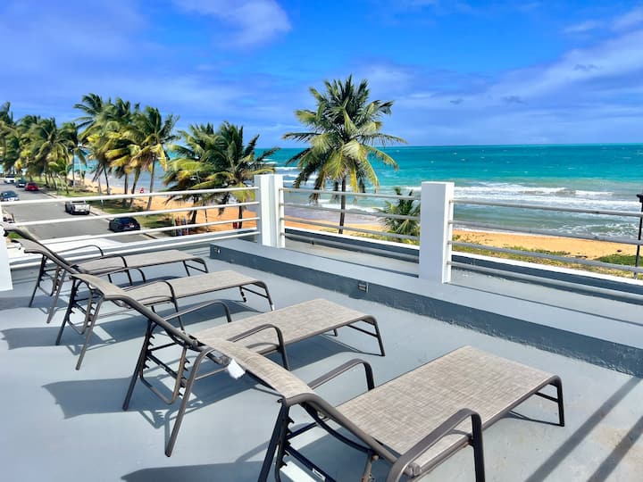 Beach Front Dream 5br/4ba House W/roof Top Terrace - Luquillo