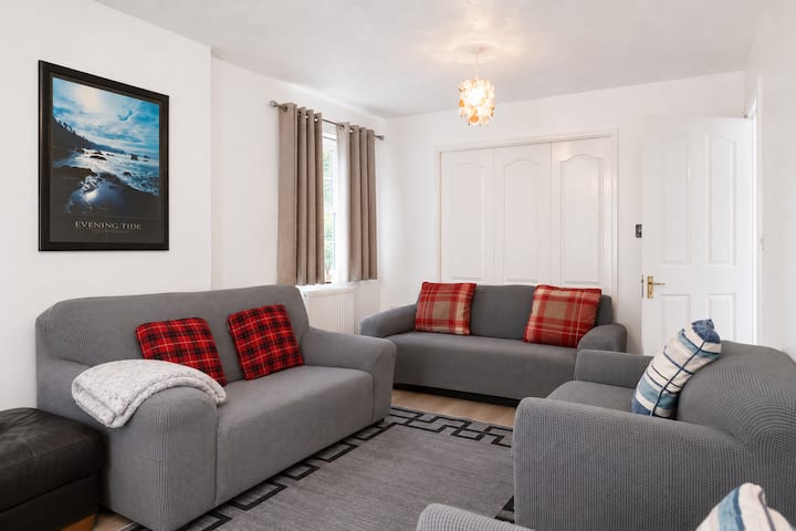 4br, Spacious, One Level, Accessible, Home - Liverpool, UK
