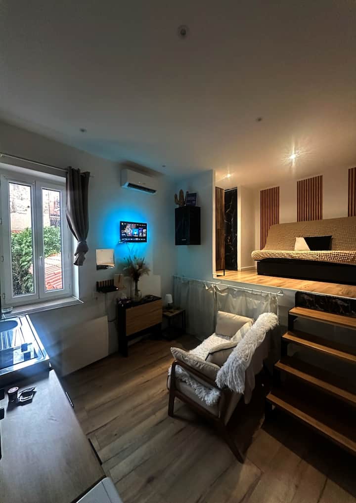 •Charmant Studio Clim&fibre Plein Centre D'aubagne - Aubagne