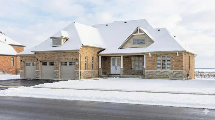 All-season Lakeview Retreat – Prince Edward County - Prince Edward
