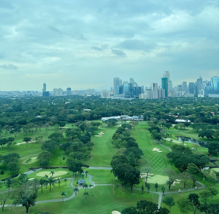 Prime 1br In Bgc Near Mall, Grocery & Restaurants - Taguig