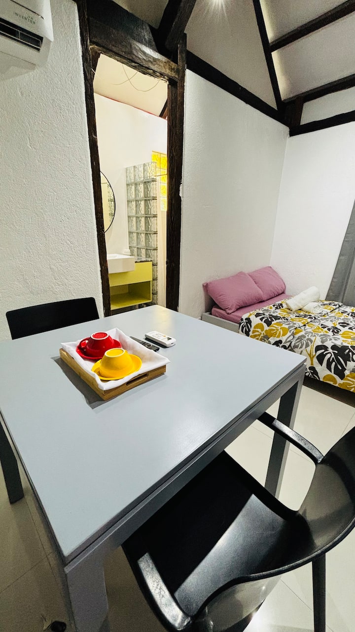 Villa By The Lake With Breakfast Pet Friendly - Subic