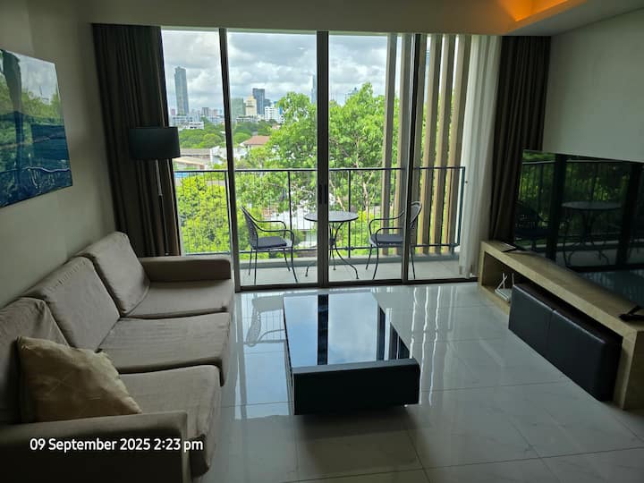 Phromphong Condo Awesome Garden Views, Pool, Gym - Thailand