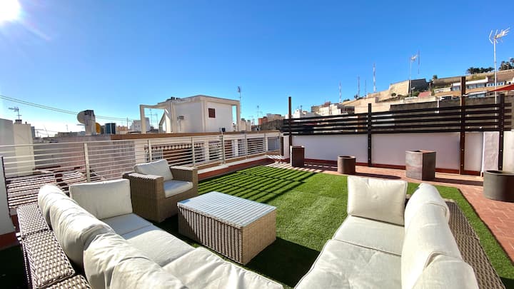 Rooftop Oasis - Alicante