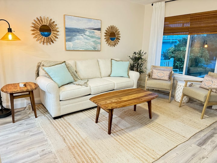 New Reno! Isle Of Palms Paradise - Treasure Island, FL