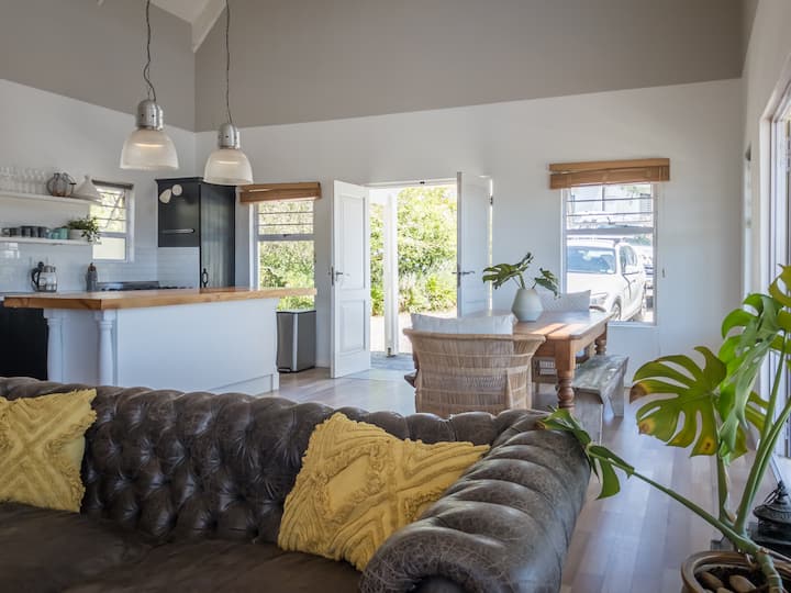 Family Home In Secure Estate - Plettenberg Bay