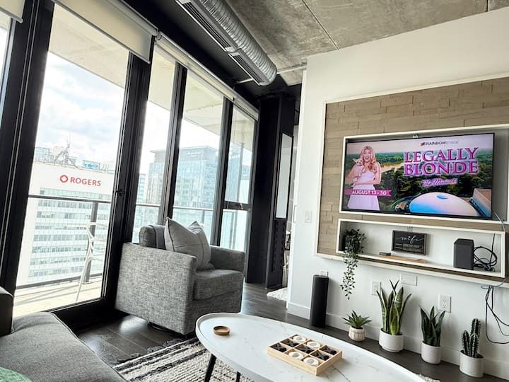 2 Bedroom Luxury Living 18th Floor - Winnipeg