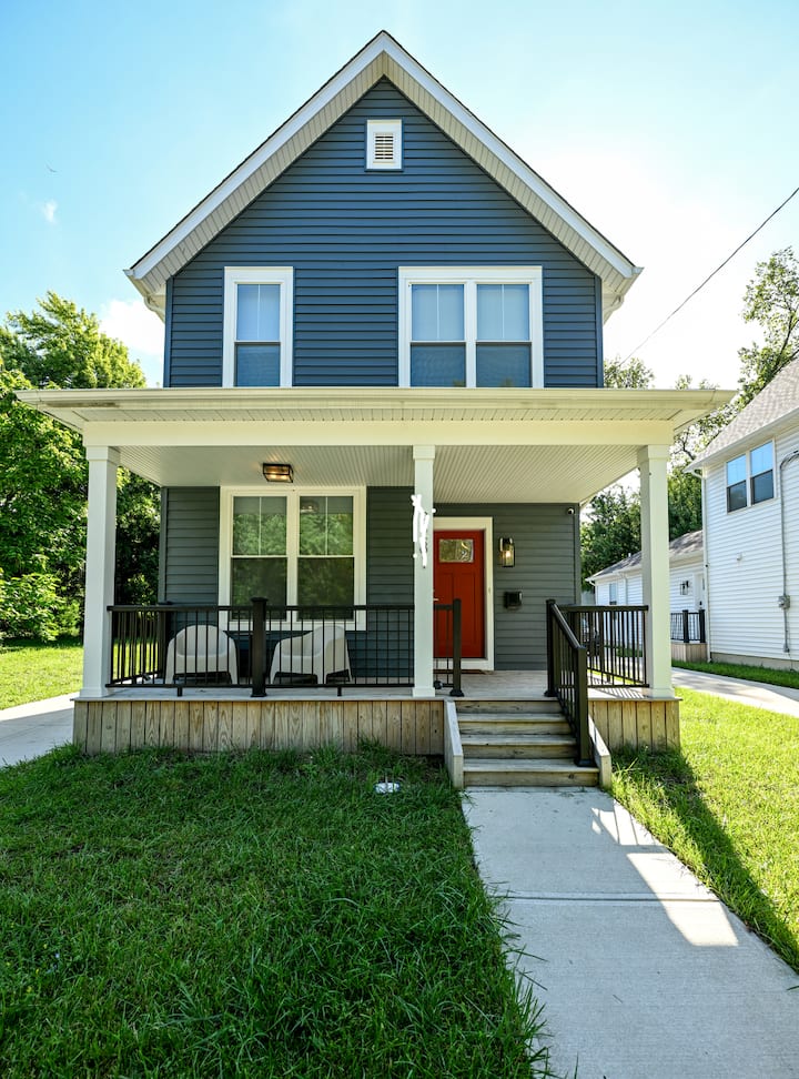 First Floor Bedroomcleveland Clinic! 3br 2.5 Bath! - Cleveland, OH