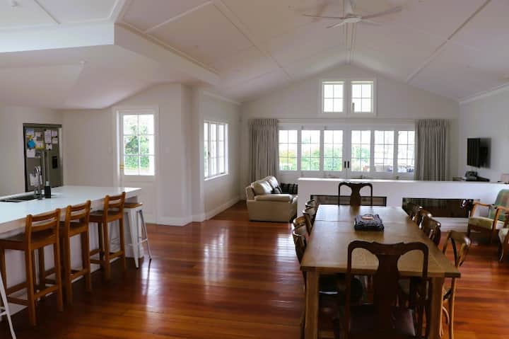 Summer On Simla With Pool & Spa - Havelock North