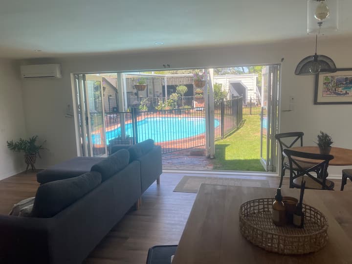 Pool House 2 Bedrooms - Masterton